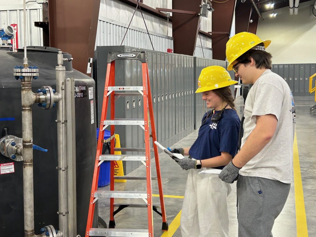 Drilling and Production students visit Shell’s Robert Training and ...